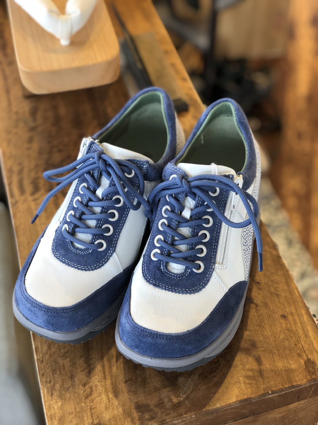 プロフェッショナルシューフィッティングのさか｜靴｜金沢市 ｜ Stretch Walker アーレス ブルーコンビ